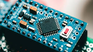 Small outline integrated circuits (SOIC): everything you need to know - DRex Electronics