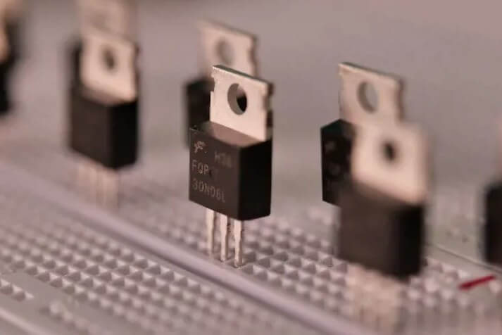 What is hFE in a transistor? A brief guide for engineers and ...